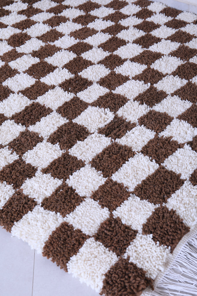 Brown and white checkered rug 5.2 X 5.8 Feet – Boucherouite Rug